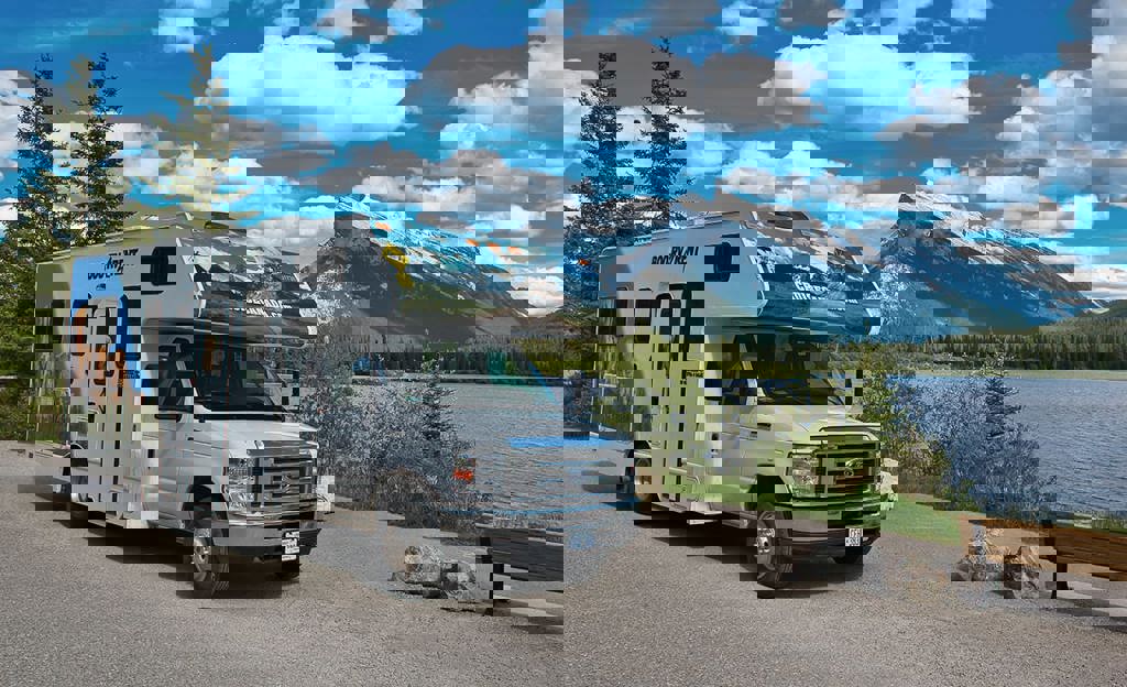 Class C RV & Motorhome Sales - Cruise America | Cruise America