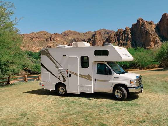 Thor Majestic 19G | Cruise America